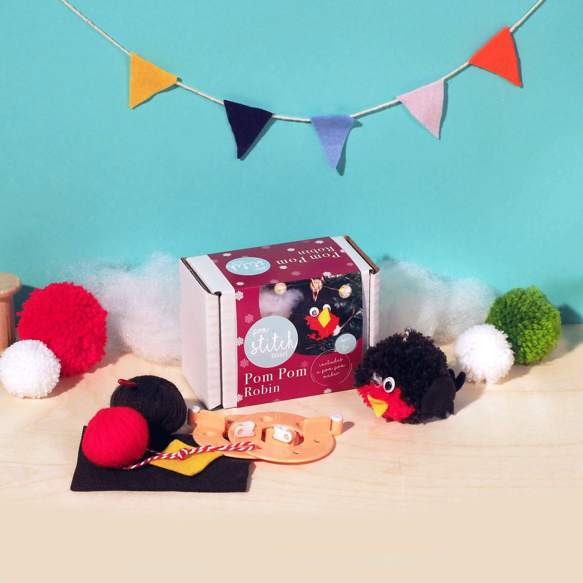 Pom Pom Robin Craft Kit | DIY tree decorations – Pom Stitch Tassel